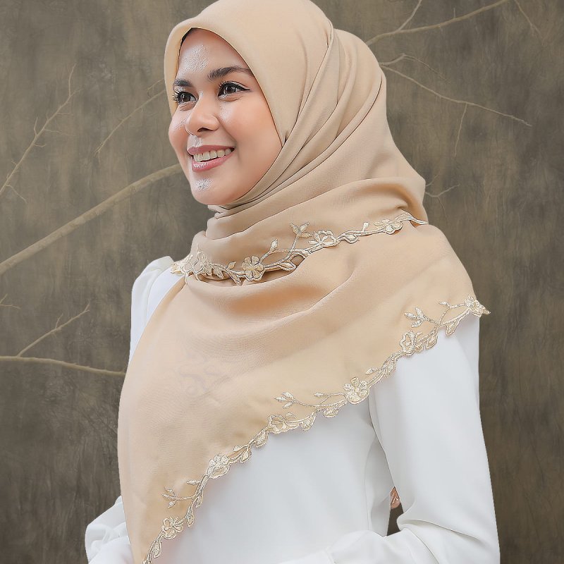Shawl Castle | Afrah Exclusive